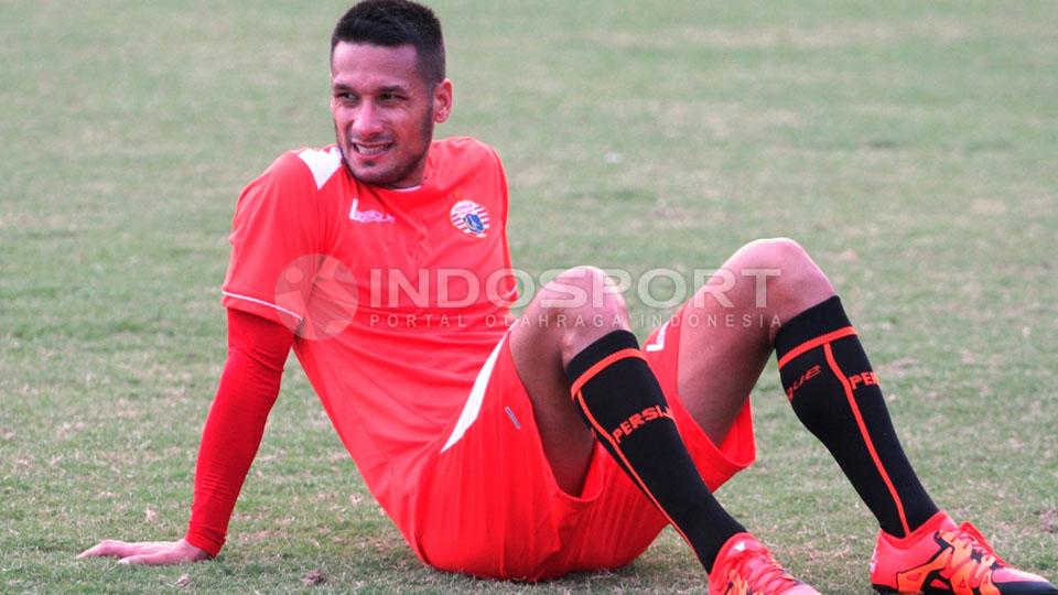 Raphael Maitimo Merapat Ke Arema Cronus? - INDOSPORT