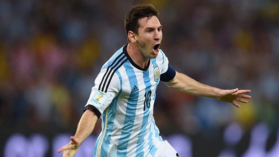 Messi Pemilik Mobil Ferarri Termahal di Dunia? - INDOSPORT