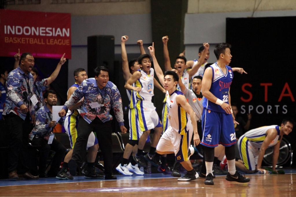 Kalahkan Stadium, Satya Wacana Selangkah Lagi ke Playoff IBL 2016 ...