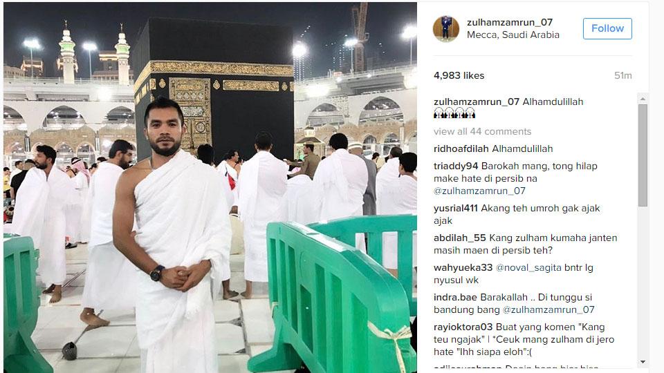 Libur Kompetisi, Zulham Zamrun Ajak Keluarga Ibadah Umrah - INDOSPORT