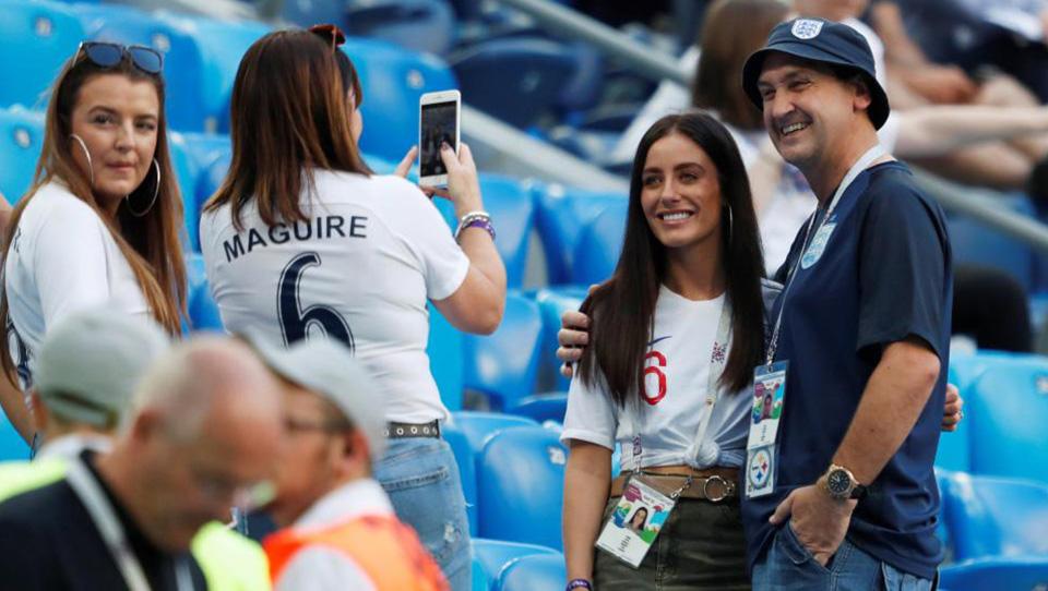 Potret WAG's Inggris yang Acuh Usai Dikalahkan Belgia - INDOSPORT