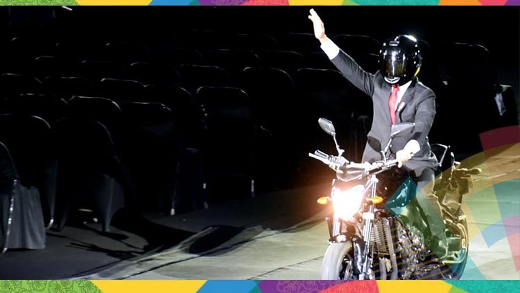 Helm Jokowi di Pembukaan Asian Games 2018 Anti Peluru? - INDOSPORT
