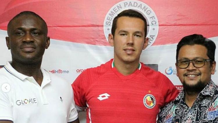 Masa Depan Victor Juffo di Semen Padang Akhirnya Terkuak - INDOSPORT