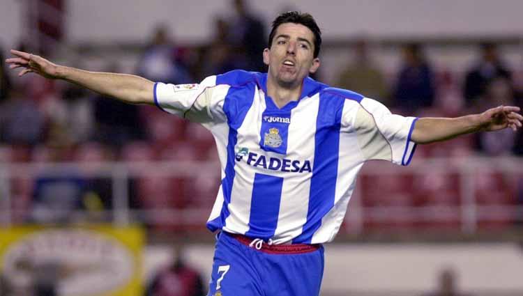 On This Day: Hattrick Roy Makaay Bawa Super Depor Juara LaLiga - INDOSPORT