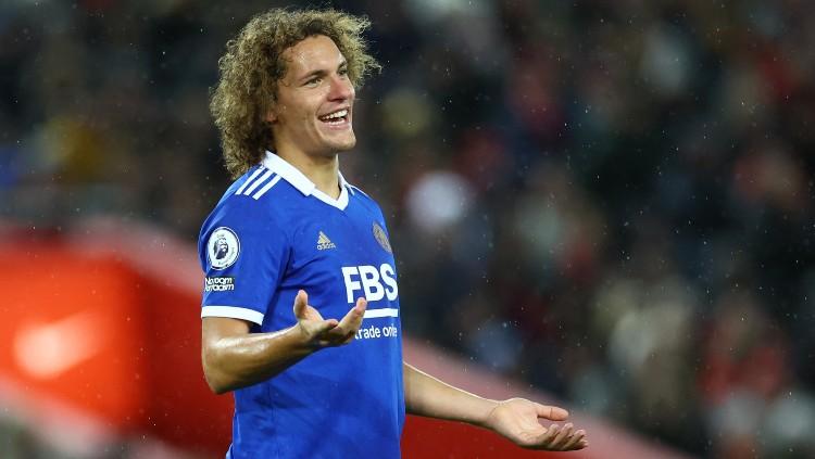 Di Luar Nalar! Blunder Wout Faes Bantu Liverpool Kalahkan Leicester ...