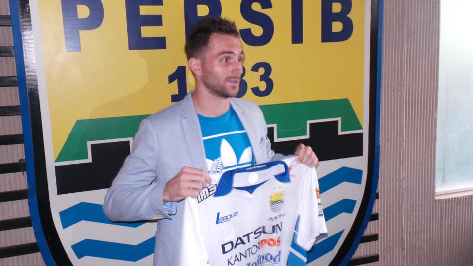 Spasojevic Resmi Berseragam Persib - INDOSPORT