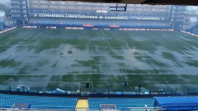 Hujan Deras dan Lapangan Tergenang Laga Final Copa Libertadores Ditunda ... Hujan Deras dan Lapangan Tergenang Laga Final Copa Libertadores Ditunda ...