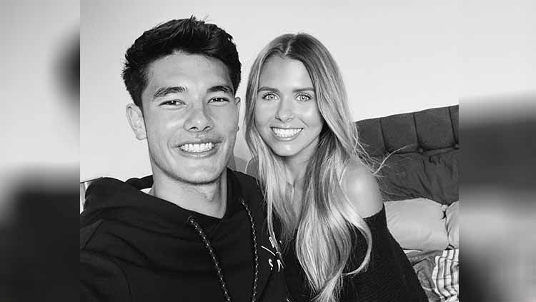 Potret Mesra Elkan Baggott bersama Kekasih Cantik, Katie Marsden ...